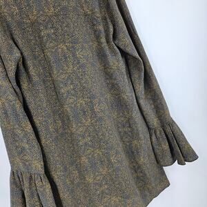 Stone Cold Fox | Tops | Stone Cold Fox Tunic Top Gray Bell Sleeve Lace ...